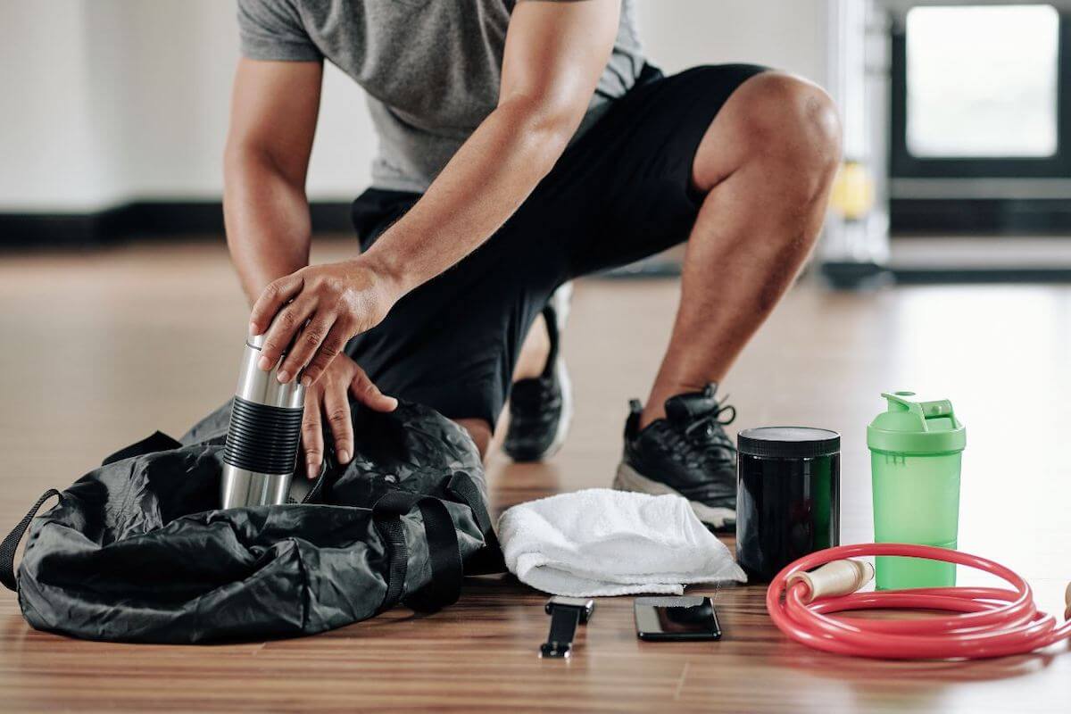 How To Remove Odor Smell From Gym Bag?